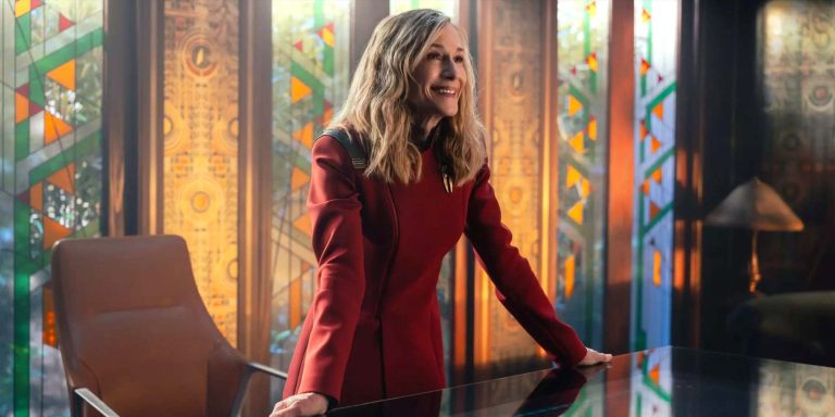 Qui est Dr Manhattan ? Origines, pouvoirs, Watchmen et rôle dans l’univers DC